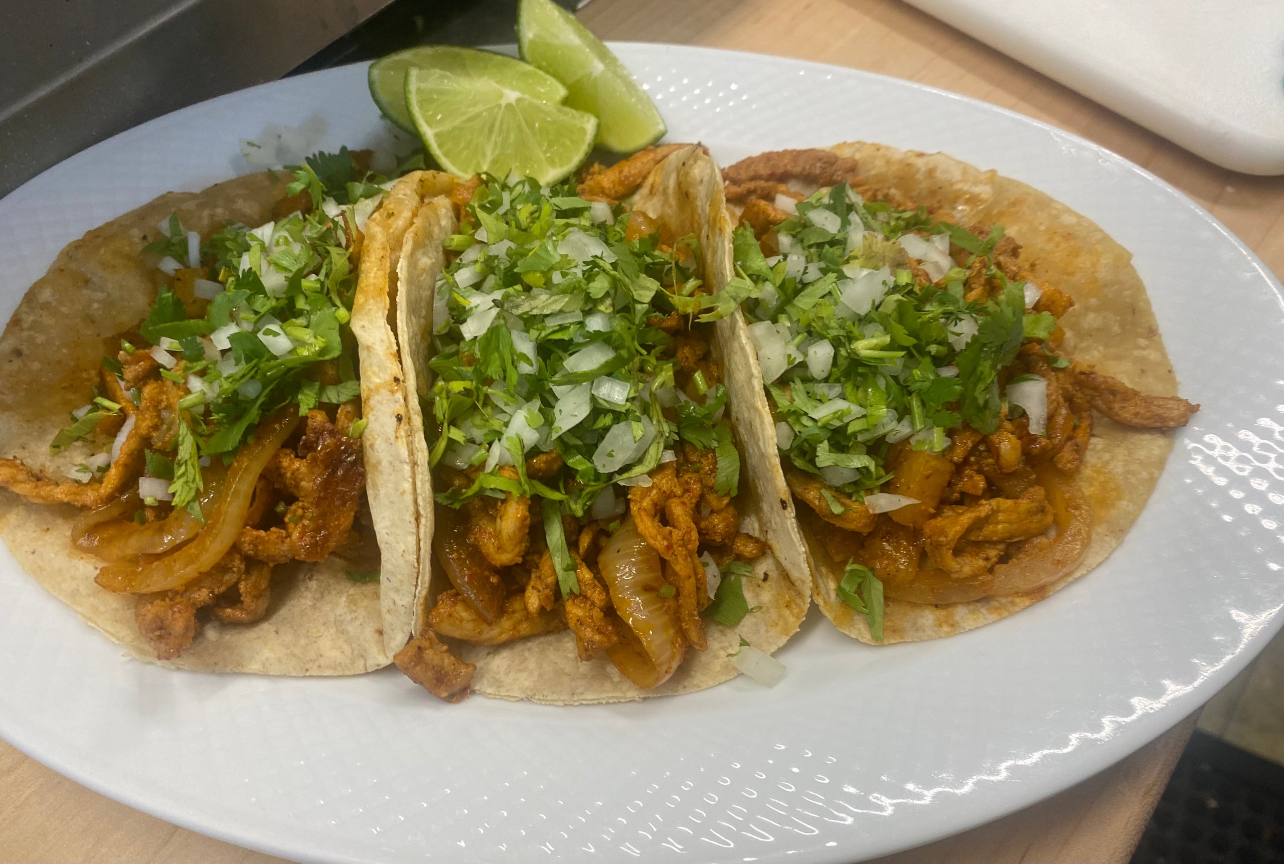 ORDEN DE TACOS DE CARNE ADOBADA | Cafe Unicorn